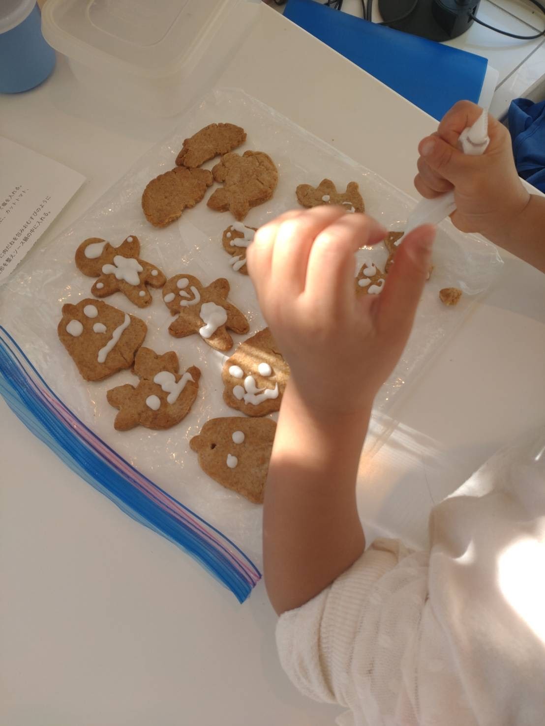 ハニージンジャークッキーづくりとクリスマスのごちそうランチ～12月のNaana - NPO法人子育てコンビニ