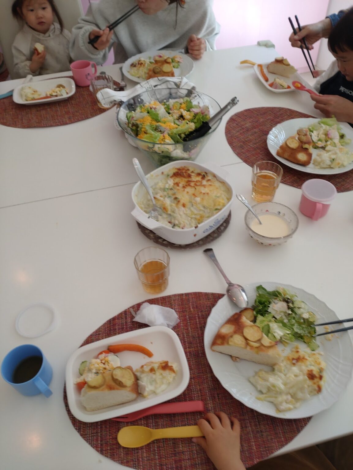 三鷹産白菜のグラタンとスパイシーなキャロットケーキ～2月のNaana - NPO法人子育てコンビニ